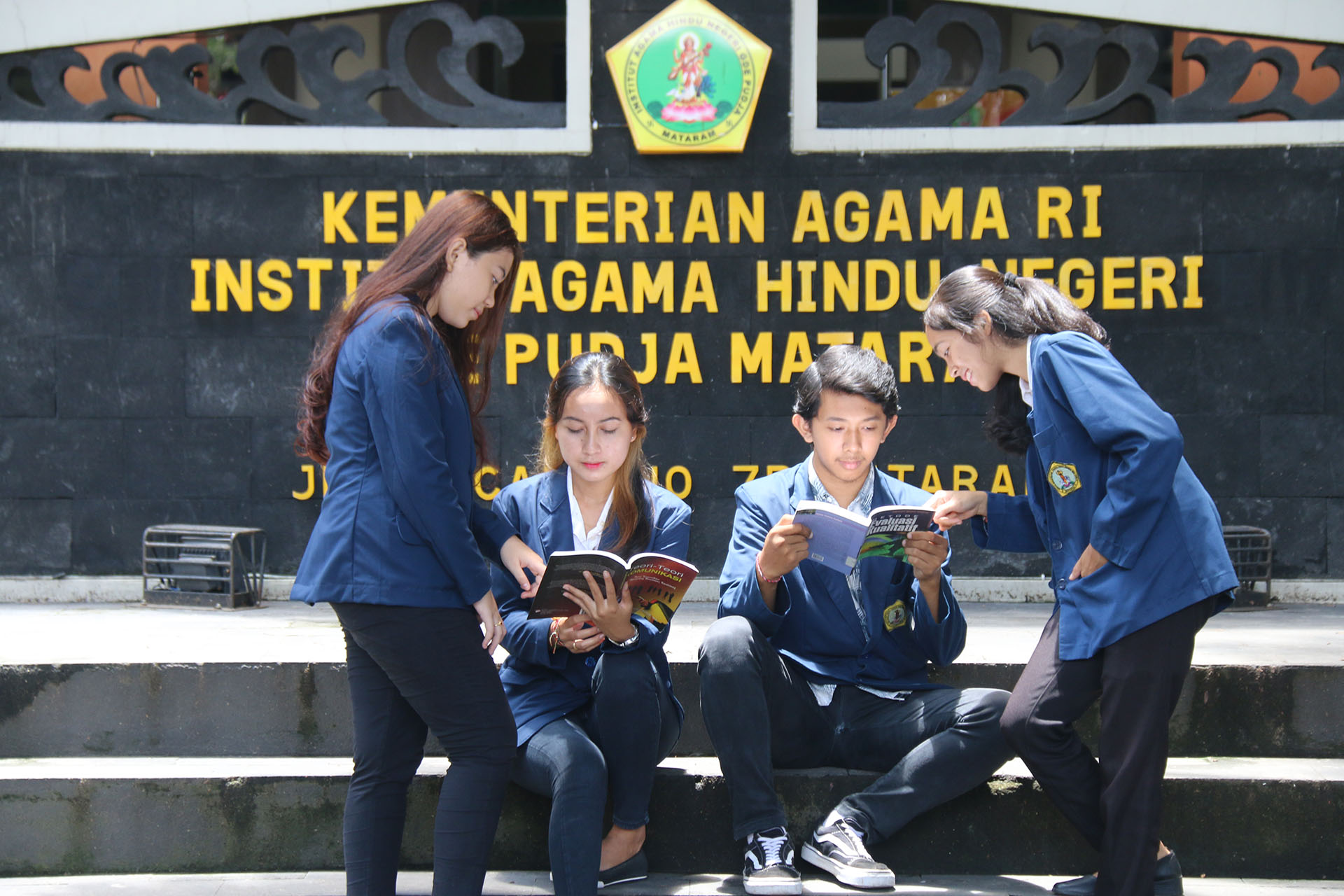 Sejarah | IAHN Gde Pudja Mataram